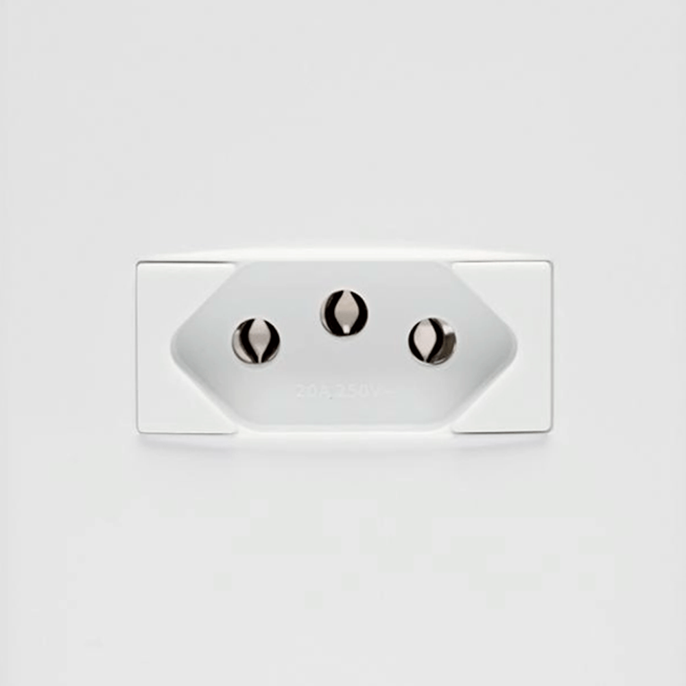 Conjunto Tomada Iriel 10A 220v 2 Polos + Terra 4x2 Branco - dallahomecenter